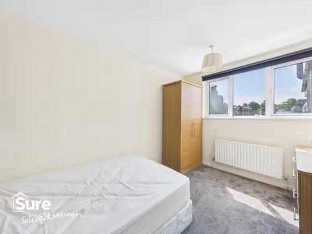 1 bedroom detached house for rent in Double Room Wharfedale, H.