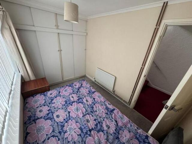 1 bedroom detached house for rent in Devon Road, Luton, Bedfordshire, LU2