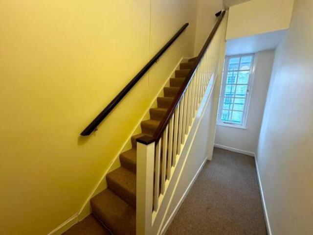 1 bedroom detached house for rent in Emlyn Square, Swindon, SN1 5BP, SN1