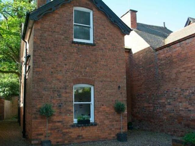 1 Bedroom Detached House For Rent In Edgbaston, Birmingham