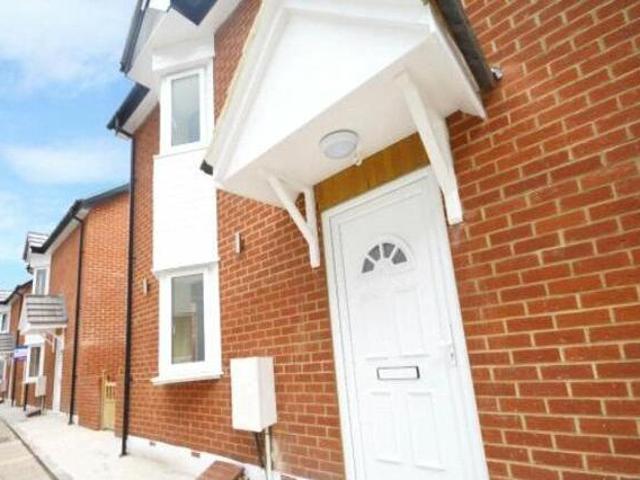 1 Bedroom Detached House For Rent In London