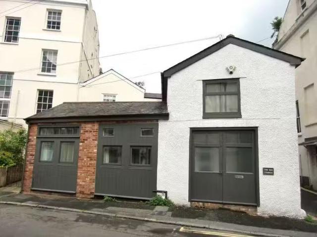 1 bedroom detached house for rent in Melbourne Street, EXETER.