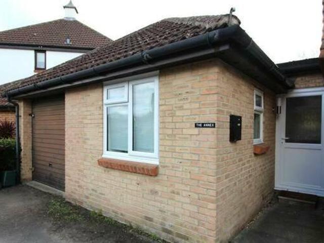 1 bedroom detached house for rent in Washford Glen Ladygrove Didcot OX11