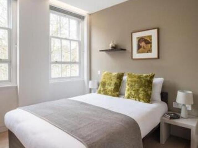 1 bedroom detached house for rent in Wells Court, Oriel Place, Camden, London, NW3