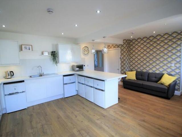 1 bedroom detached house for rent in Topsham Road, Exeter, EX2
