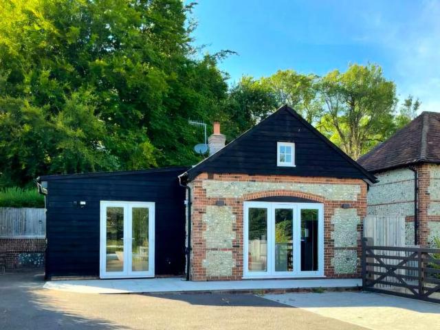 1 bedroom detached house for sale