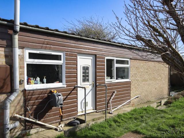 1 bedroom detached house for sale