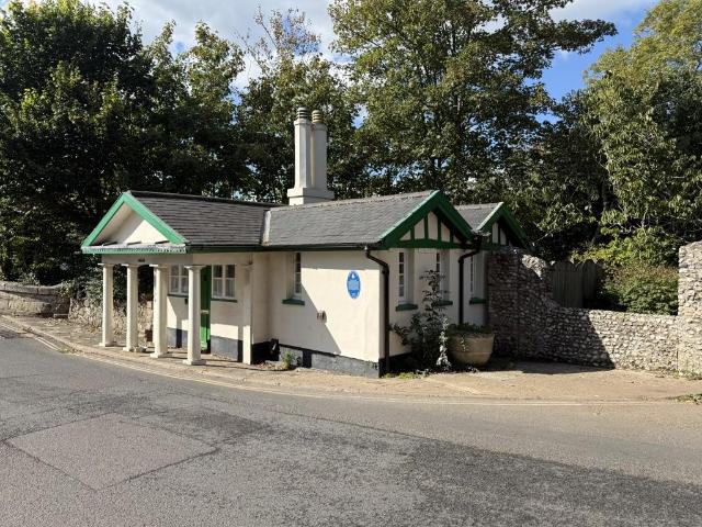 1 bedroom detached house for sale