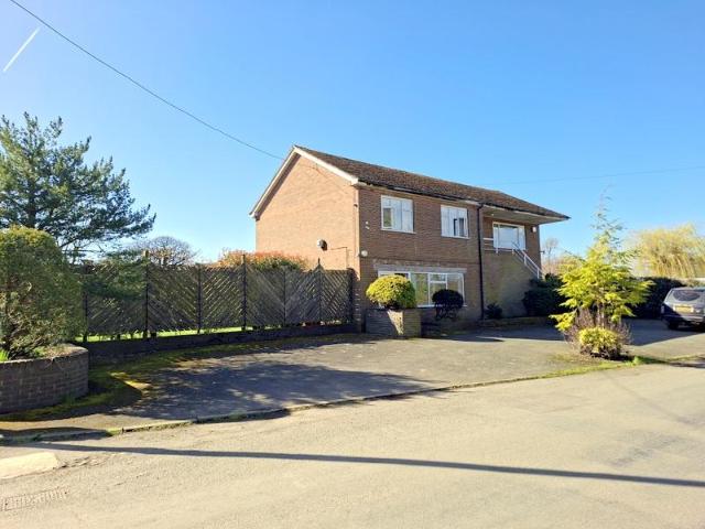 1 bedroom detached house for sale
