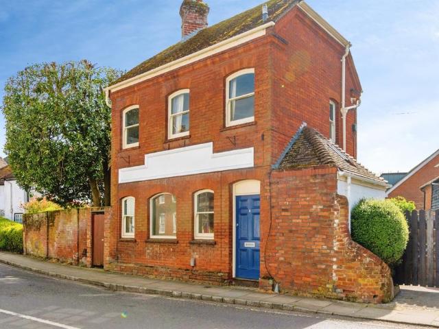 1 bedroom detached house for sale