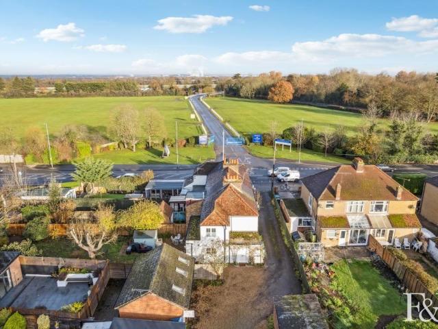 1 bedroom detached house for sale