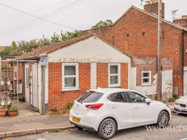 1 bedroom detached house for sale