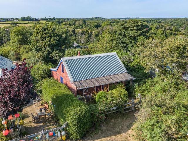 1 bedroom detached house for sale