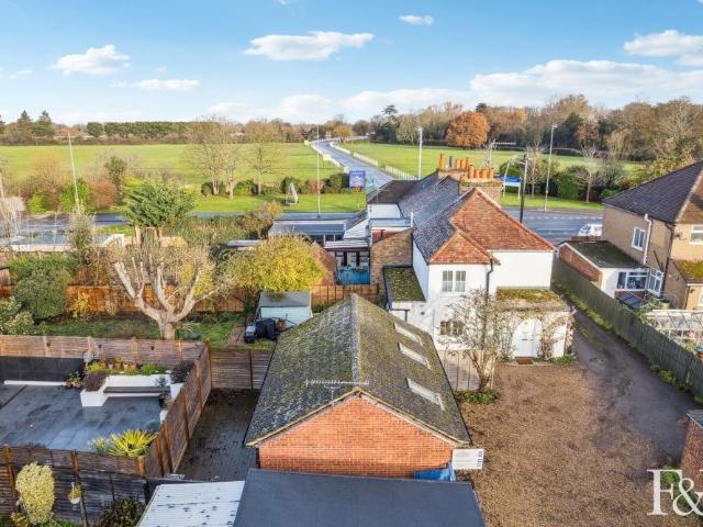 1 bedroom detached house for sale