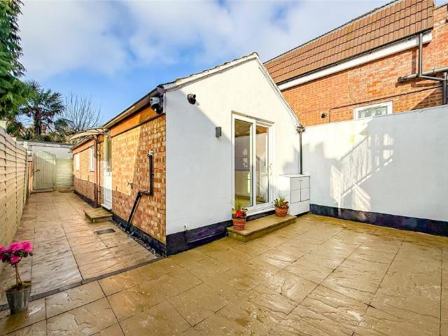 1 bedroom detached house for sale