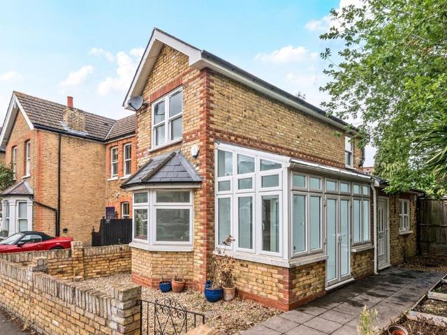 1 bedroom detached house for sale