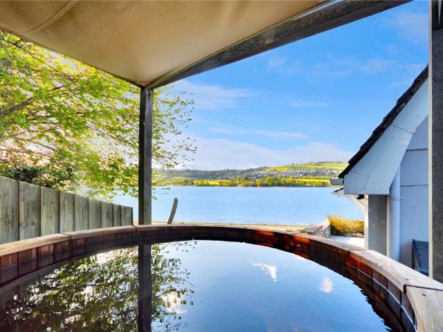 1 bedroom detached house for sale