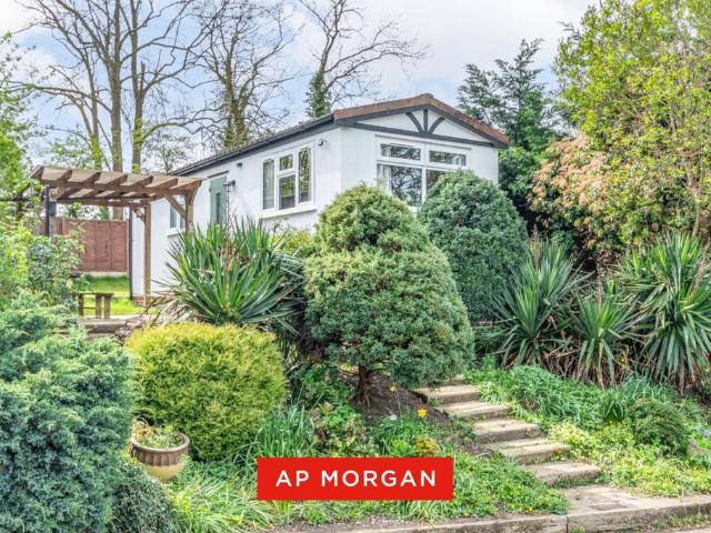 1 bedroom detached house for sale