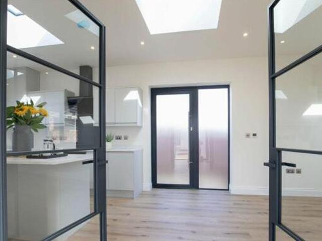 1 Bedroom Detached House For Sale In Carlton Street, Cheltenham