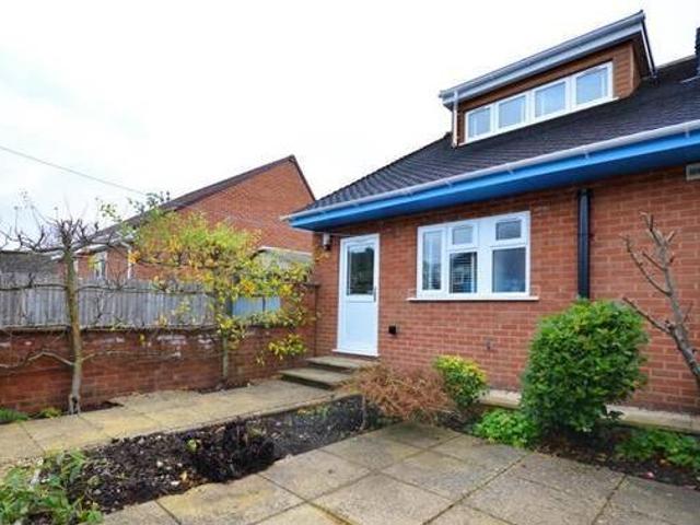 1 bedroom detached house for sale in Dragons Hill Close Keynsham Bristol BS31