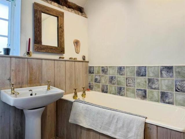 1 bedroom detached house for sale in Quaker Lane, Warmsworth, Doncaster, DN4