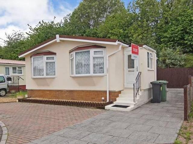 1 bedroom detached house for sale in Woodlands Park Almondsbury Bristol BS32