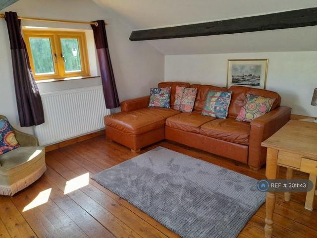 1 bedroom detached house to rent
