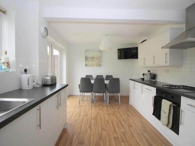 1 bedroom house share to rent