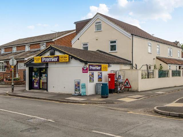 1 bedroom detached house to rent