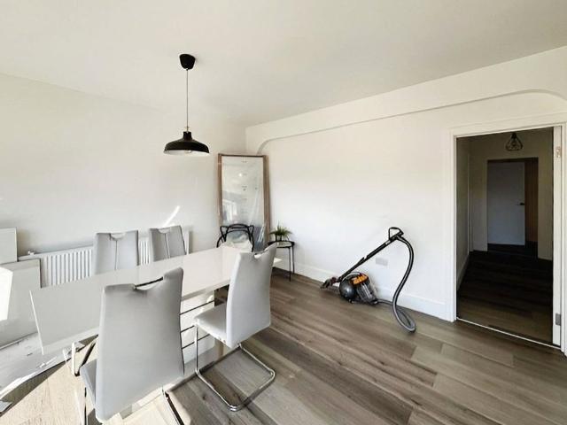 1 bedroom detached house to rent