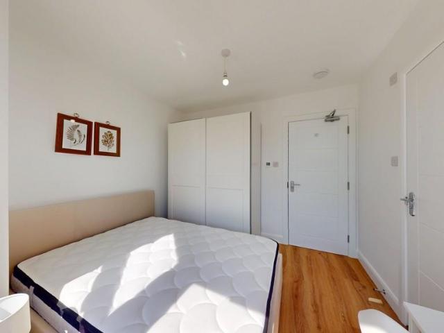 1 bedroom detached house to rent