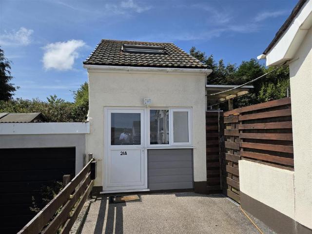 1 bedroom detached house to rent