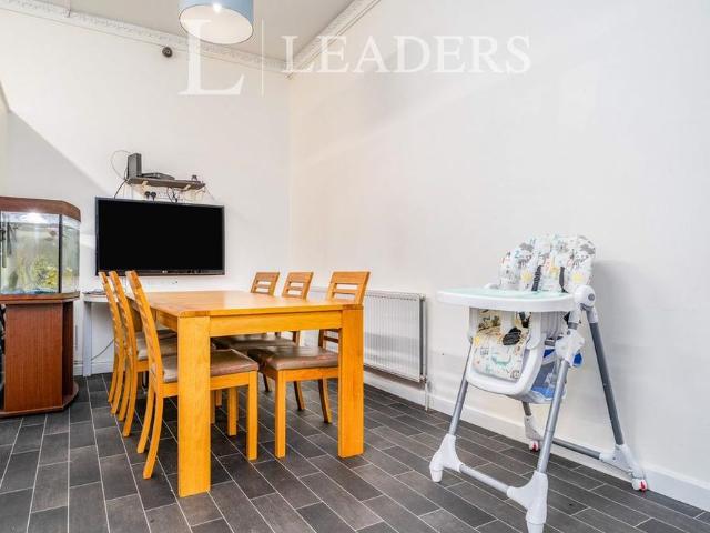 1 bedroom detached house to rent