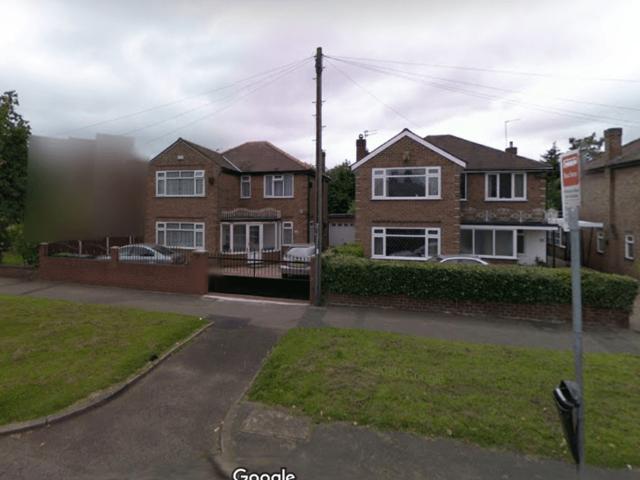 1 bedroom detached house to rent