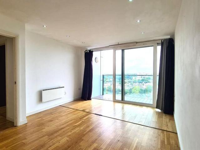 1 bedroom detached house to rent