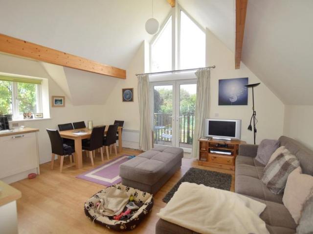1 bedroom detached house to rent