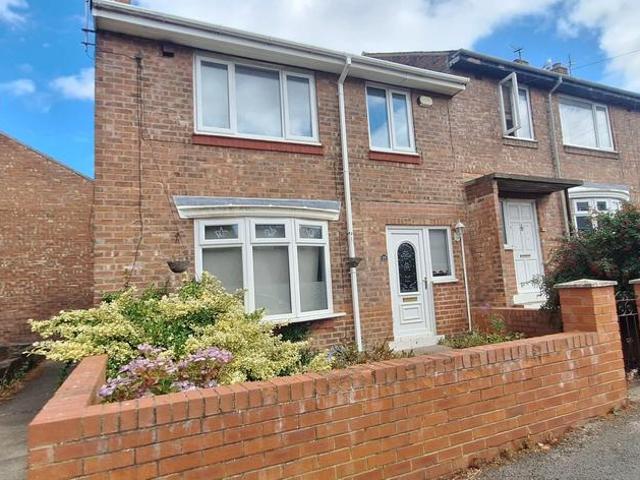 1 bedroom detached house to rent