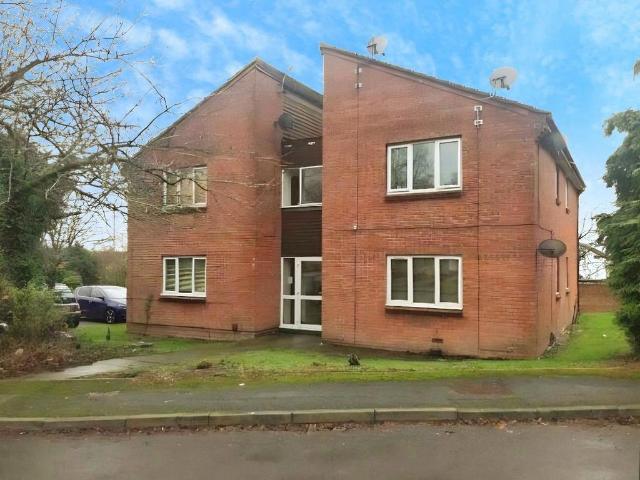 1 bedroom detached house to rent