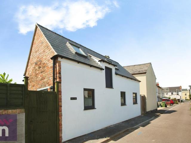 1 bedroom detached house to rent