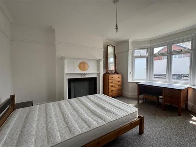 1 bedroom detached house to rent
