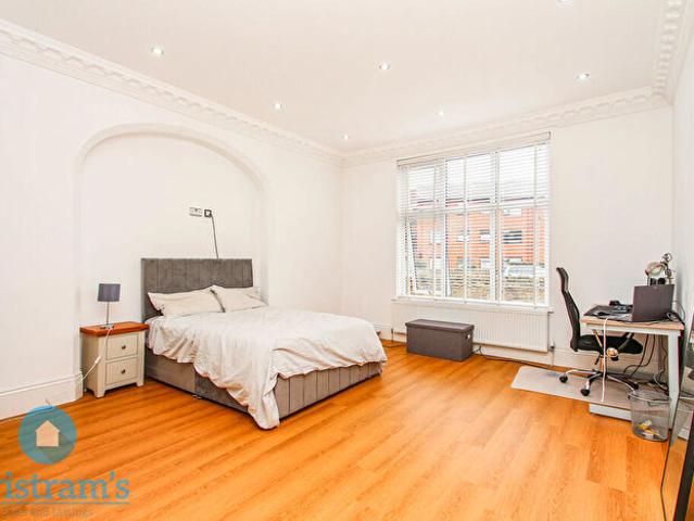 1 Bedroom Detached House To Rent In Melton Road, West Bridgford, NG2