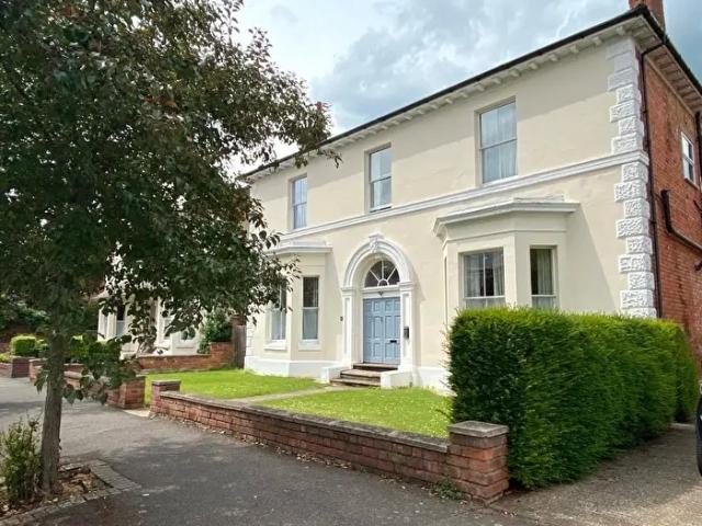 1 Bedroom Detached House To Rent In Russell Terrace, Leamington Spa, CV31