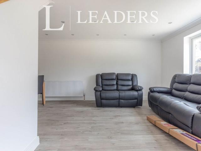 1 bedroom detached to rent 5A Redstone Hill, Redhill, RH1