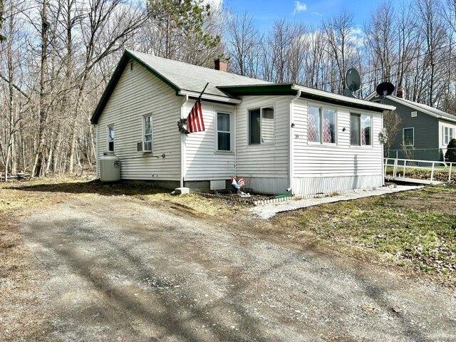 1 bedroom, Dexter ME 04930 102586688