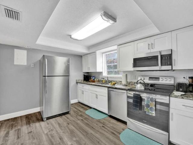 1 bedroom, Delray Beach FL 33444 61359184