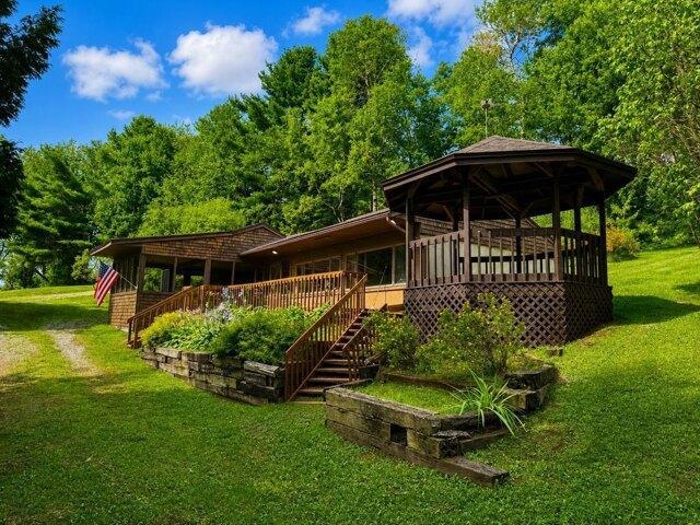 1 bedroom, Derby VT 05829 105144802