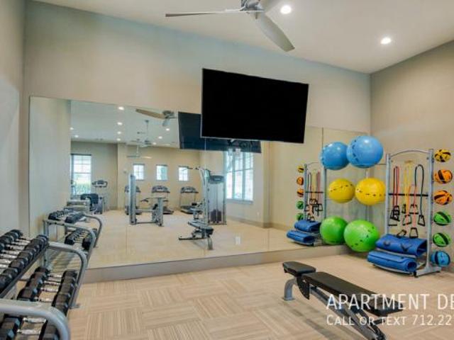 1 bedroom, Dickinson TX 77539 77320785