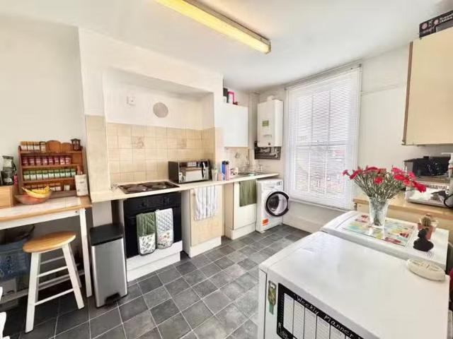 1 bedroom duplex for rent in Bellevue Road, Ramsgate, Kent, CT11