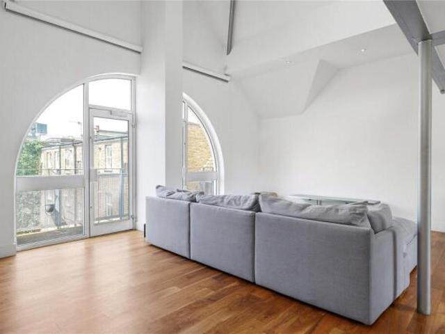 1 bedroom duplex for rent in Chilton Street, London, E2