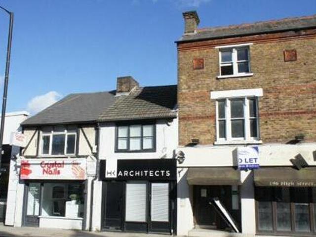 1 Bedroom Duplex For Sale In Barnet, North London